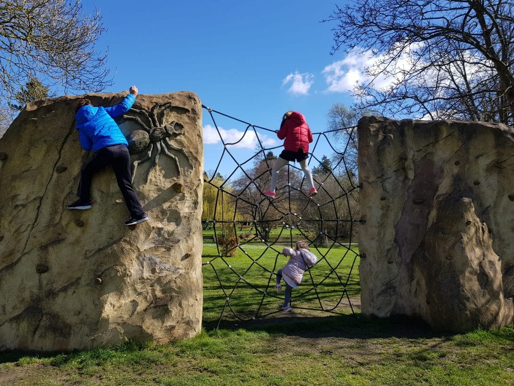 Things To Do In Woking With Children - FAMILY TRAVEL EXPLORE