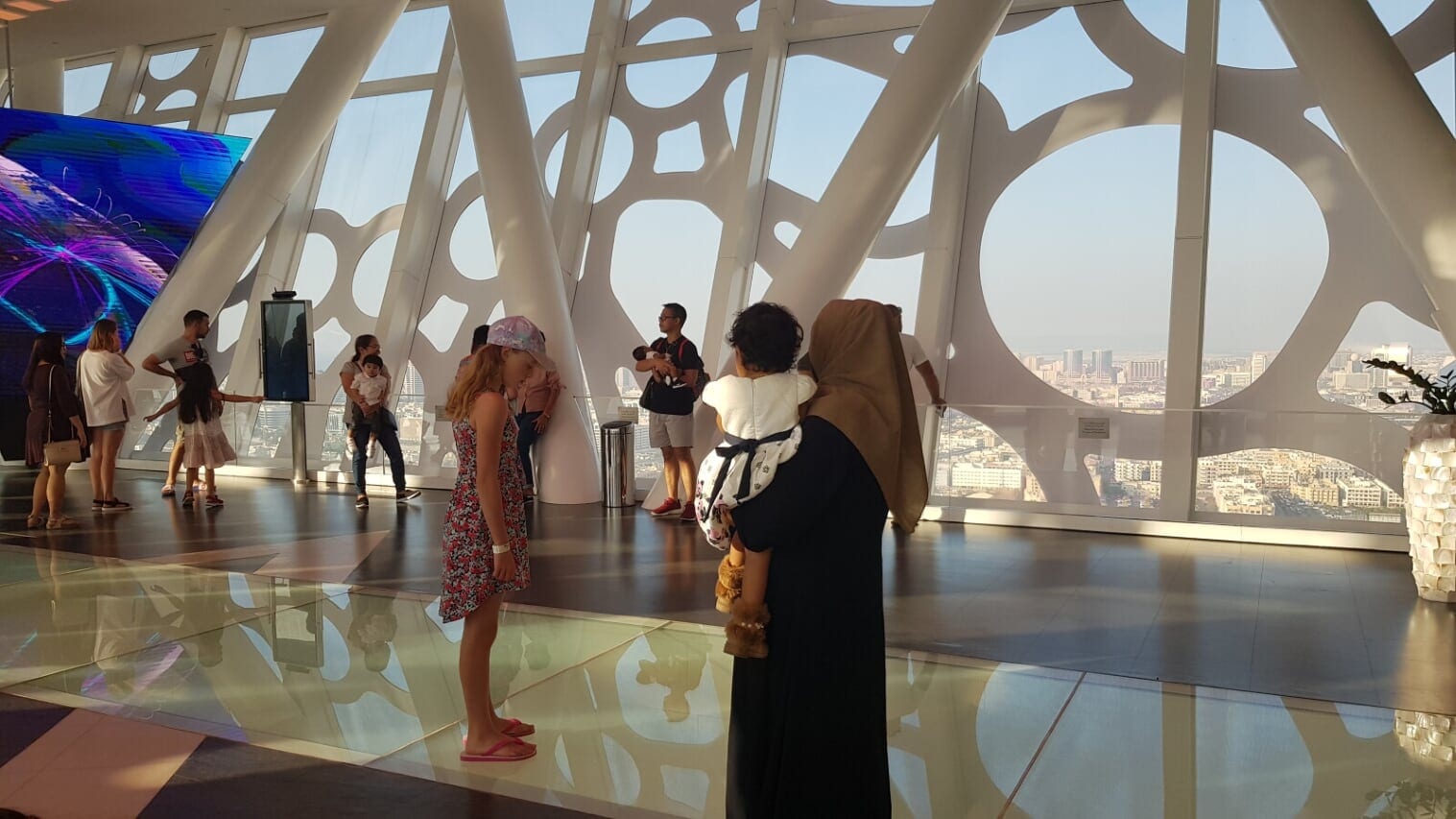 The Frame - Things To Do In Dubai - FAMILY TRAVEL EXPLORE